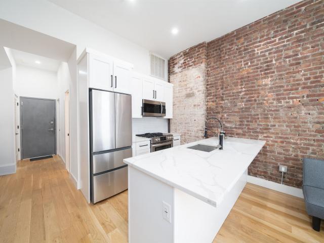 27 Corbin Ave # 6