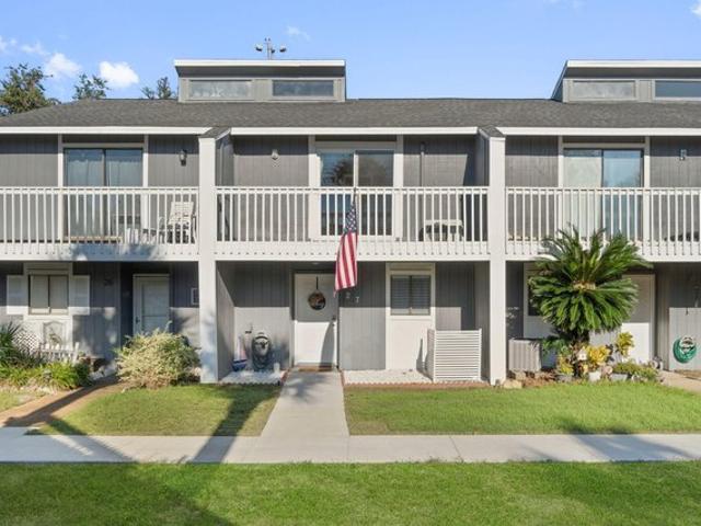 27 Court Dr, Destin, FL 32541
