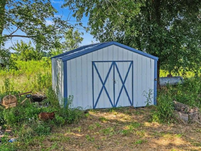 27 Clark School Rd