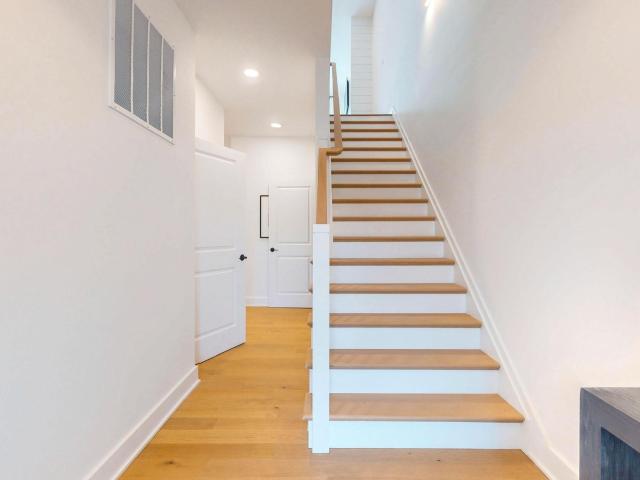 27 Creek View Ln