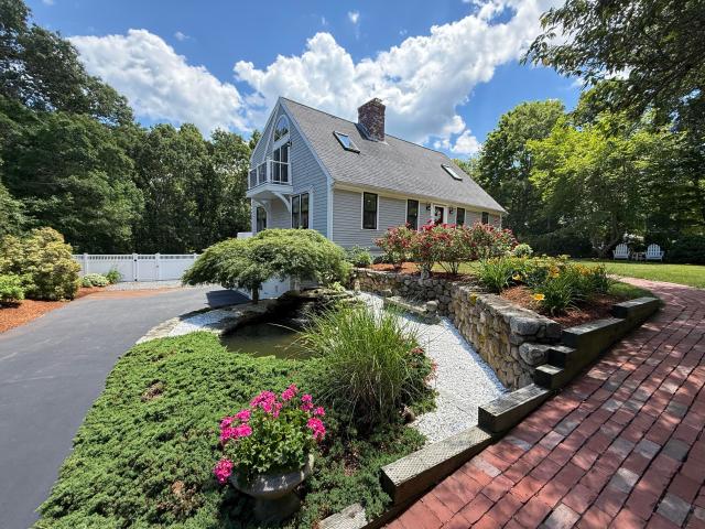 27 Crestview Drive