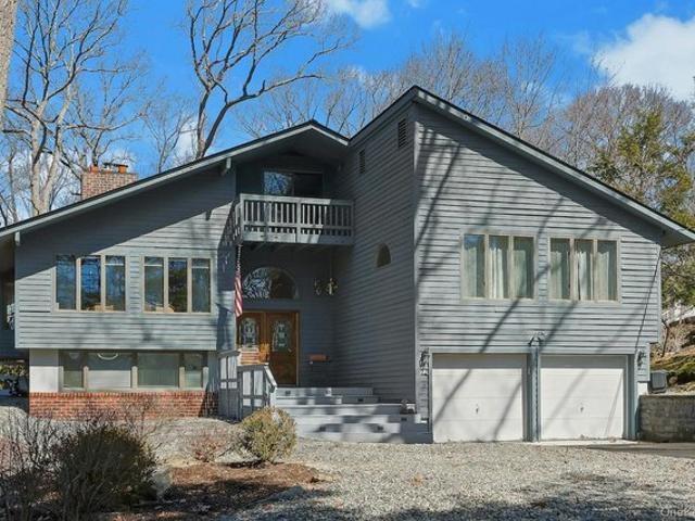 27 Deer Path Rd, Tuxedo Park, NY 10987