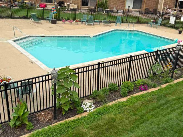 27 Dickinson Unit E Street # Unit E