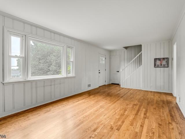 27 Dogwood Rd