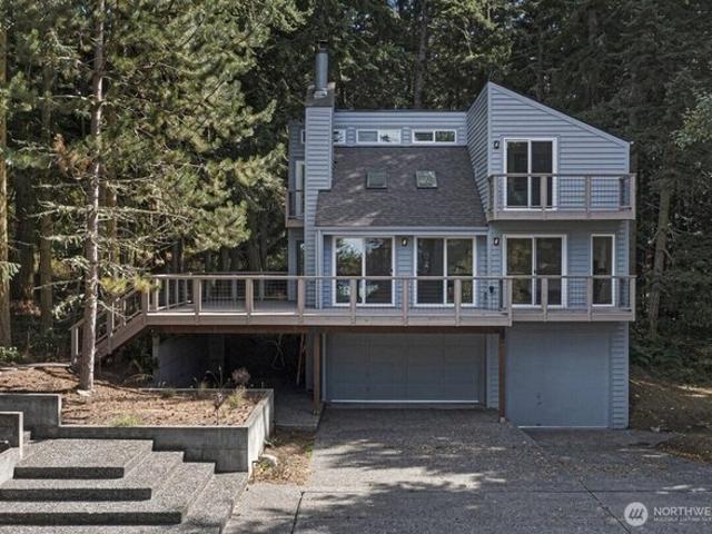 27 Dryad Pl, Lopez Island, WA 98261