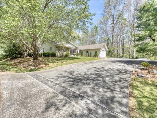 27 E Dogwood Ln, Blue Ridge, GA 30513 | MLS #429690 | Compass