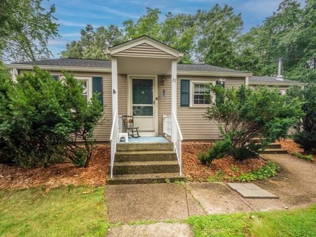 27 Elm St, Bellingham, MA 02019