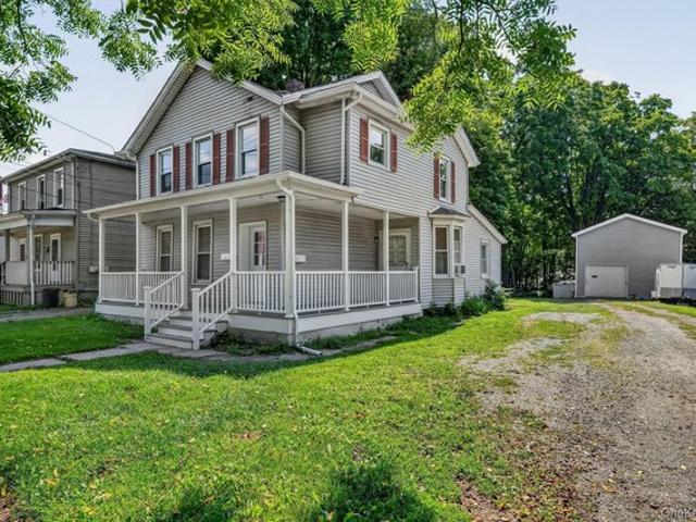 27 Elizabeth St, Port Jervis, NY 12771