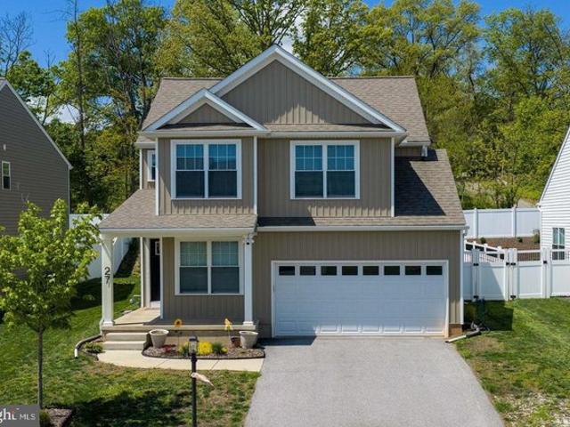 27 Eli Dr, York, PA 17404
