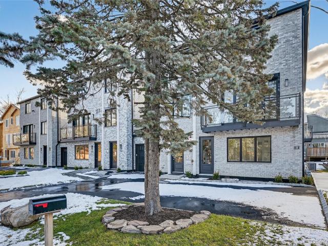 27 Ellish Parkway 202
