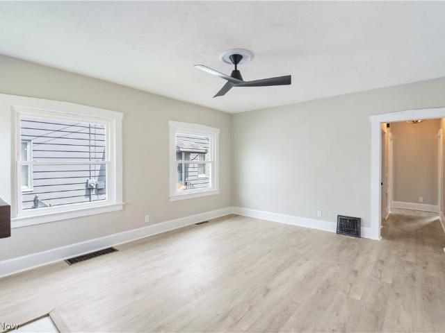 27 Erskine Avenue