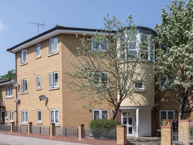 27 Felstead Street, London, E9 5LT, United Kingdom | 3 bed apartment for rent #165994676 | Rentberry