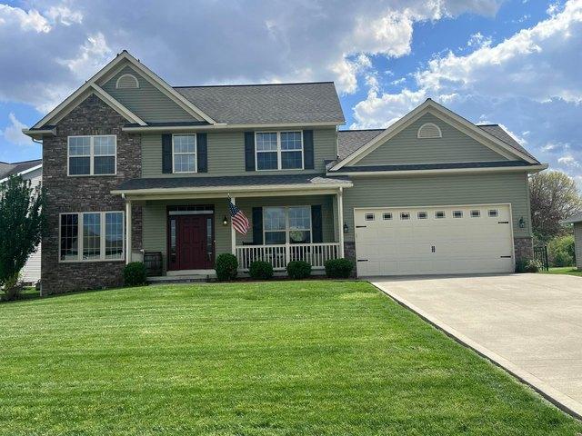 27 Fieldcrest Dr, Centerburg, OH 43011