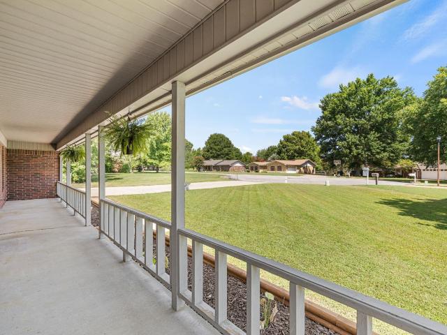 27 Forest Drive