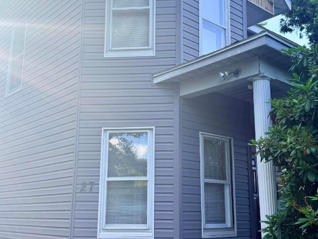 27 Fox Street