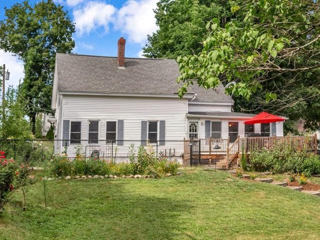 27 Garfield St, Westbrook, ME 04092