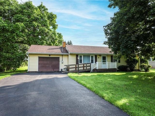 27 Goss Rd, Elmira, NY 14903