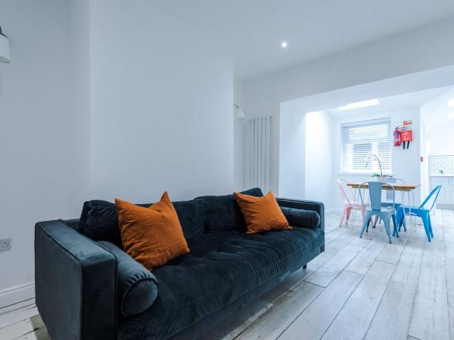27 Gladstone Terrace, Lancaster LA1, 5 bed property to rent, £516 pppm | PrimeLocation