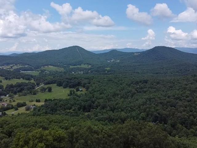 27 Harris Ridge Rd, Young Harris, GA 30582
