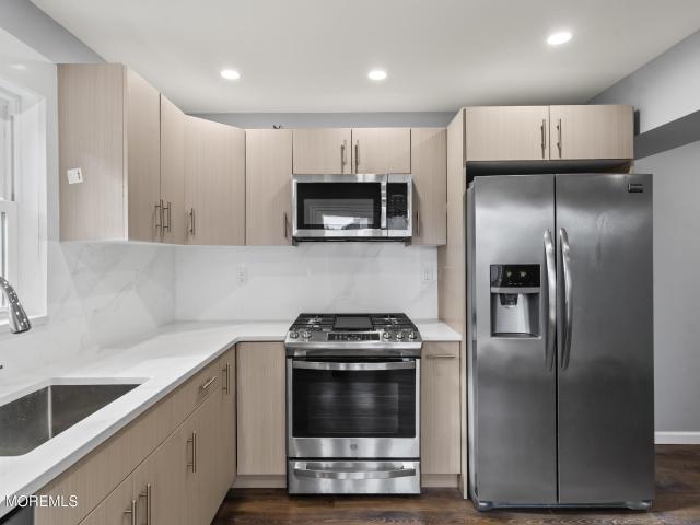 27 Harrison Avenue