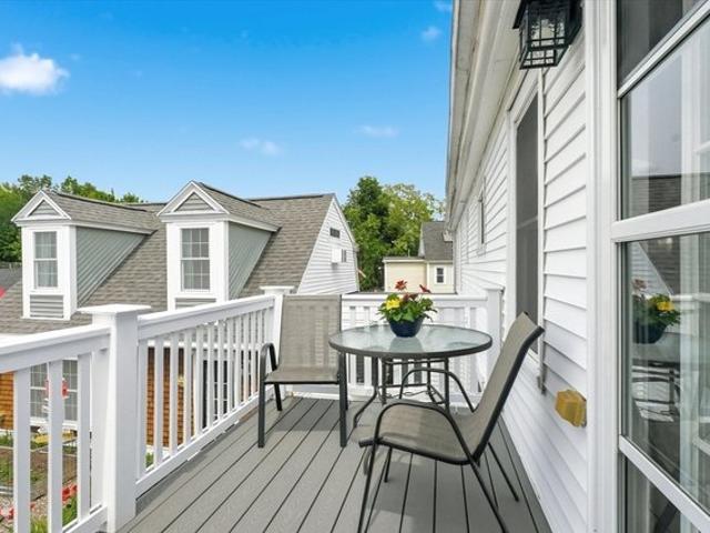 27 Haverhill Rd Unit B, Amesbury, MA 01913