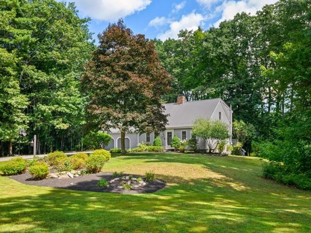 27 Hemlock Rdg, North Yarmouth, ME 04097