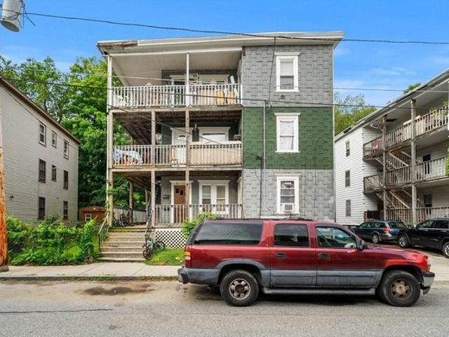 27 Henry St, Southbridge, MA 01550
