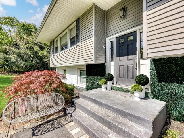 27 Hidden Valley Drive