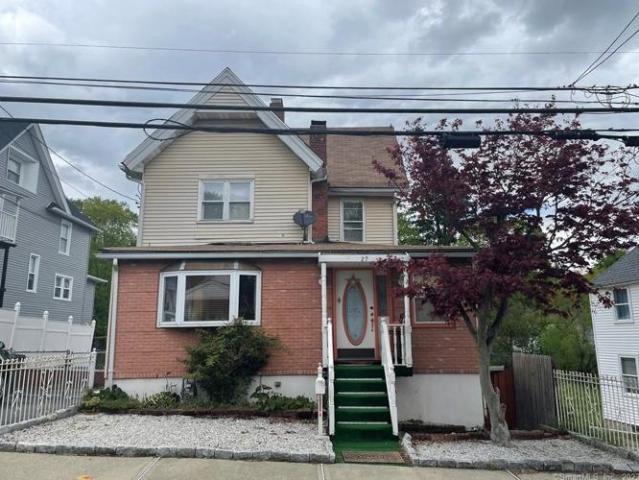 27 Highland Ave, Naugatuck, CT 06770