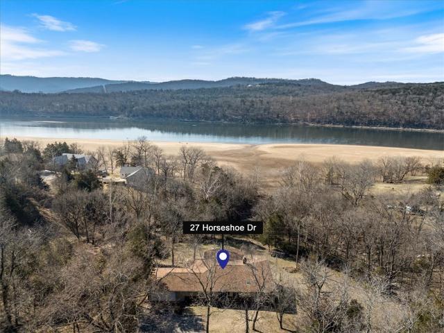27 Horseshoe Drive