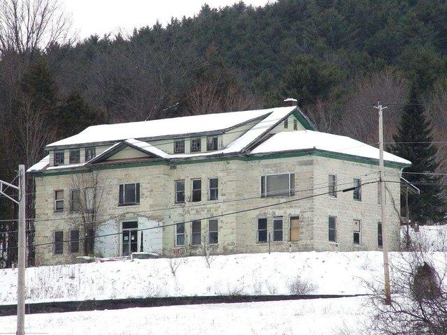 27 Hospital Rd, Mineville, NY 12956