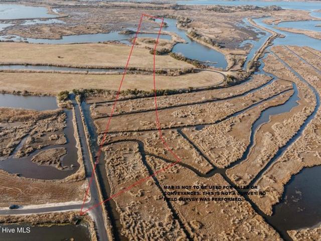27 Hunter Heath Dr, North Topsail Beach, NC 28460