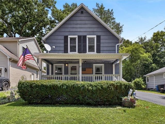 27 Hulburt Ave, Fairport, NY 14450