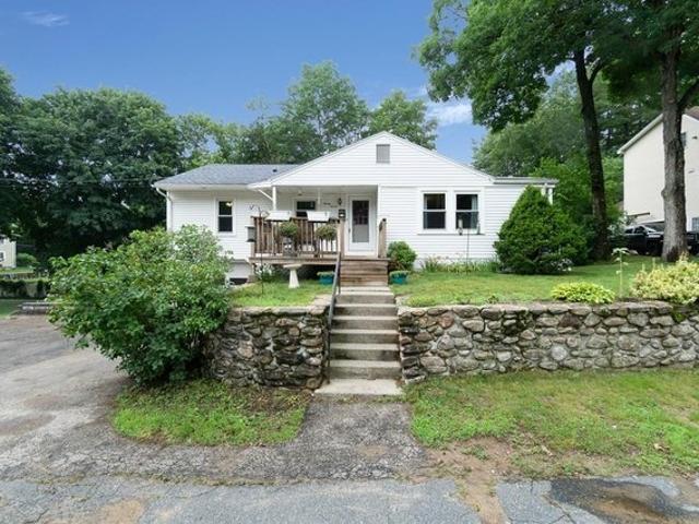 27 Jerome St, Southbridge, MA 01550