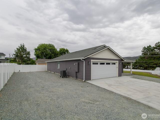 27 Jonagold Lane