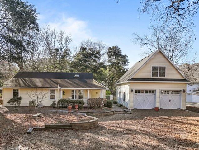 27 Juniper Trl, Southern Shores, NC 27949