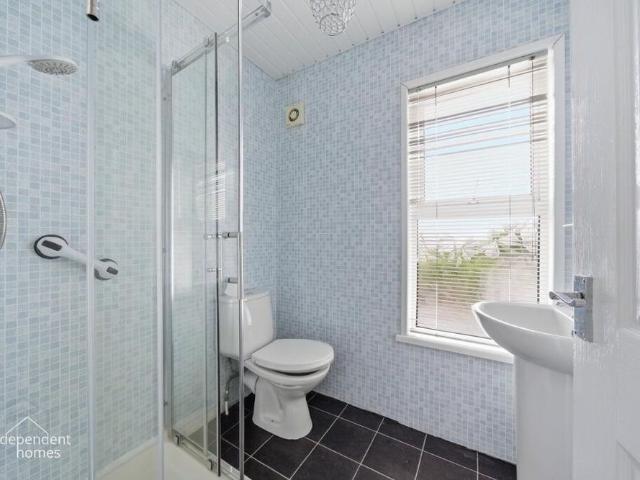 27 Kent Avenue, Larne, BT40 1NB