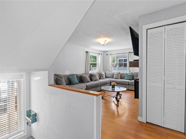 27 Kiley Street 5