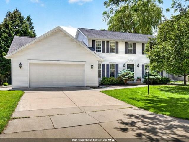27 Lamplighter Ct, Appleton, WI 54914