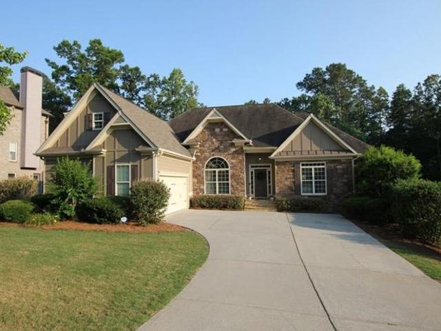 27 Lake Overlook Dr, White, GA 30184