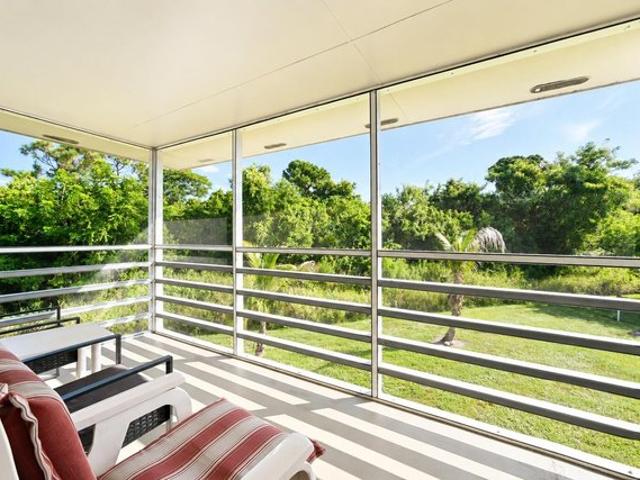 27 Lake Vista Trl Apt 203, Port Saint Lucie, FL 34952