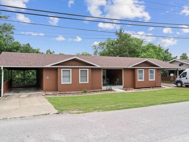 27 Lakeshore Dr Apt A, Kimberling City, MO 65686