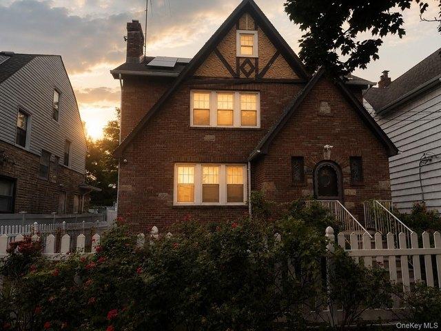 27 Leonard Pl, Yonkers, NY 10704