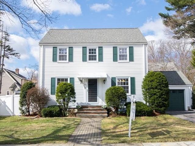 27 Little Pond Rd, Belmont, MA 02478