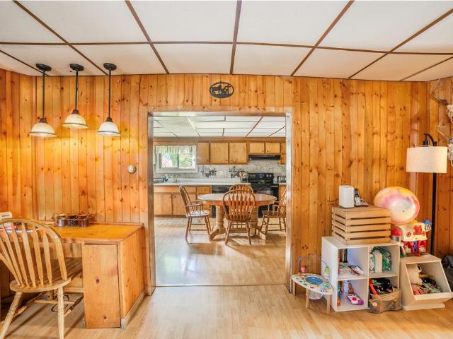 27 Locust St