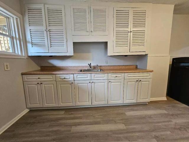 27 Loring St 2 Bedroom Apartment for Rent at 27 Loring St, Springfield, MA 01105 South End