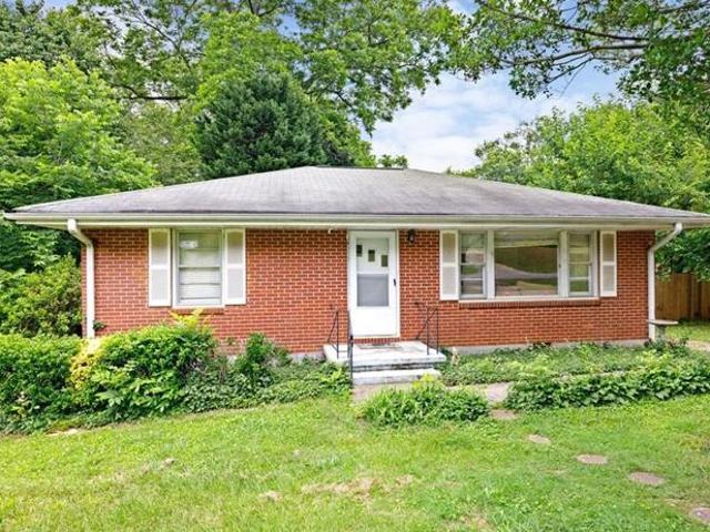 27 Lott Ave SE, Marietta, GA 30067
