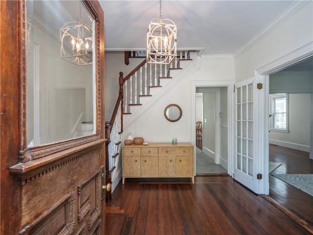 27 Mann Avenue