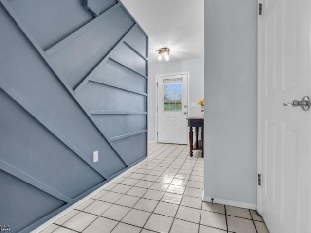 27 Manor Dr