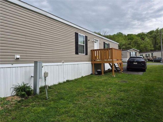 27 Manor Dr, Bulger, PA 15019